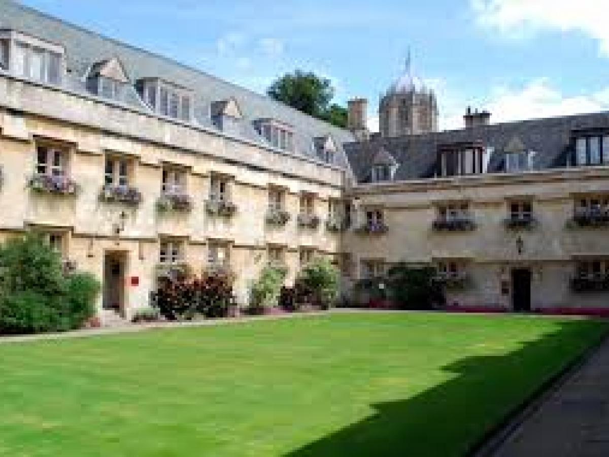 About HRFG | Faculty of Law